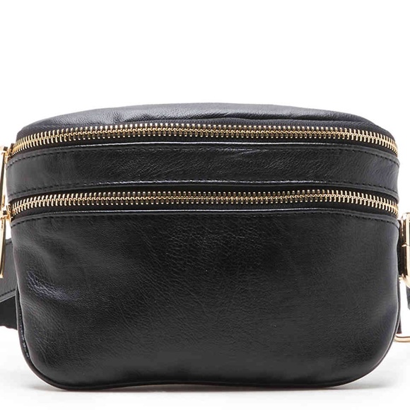 Sole Society | Bags | Sole Society Cadee Belt Bag Black Crossbody Bag ...